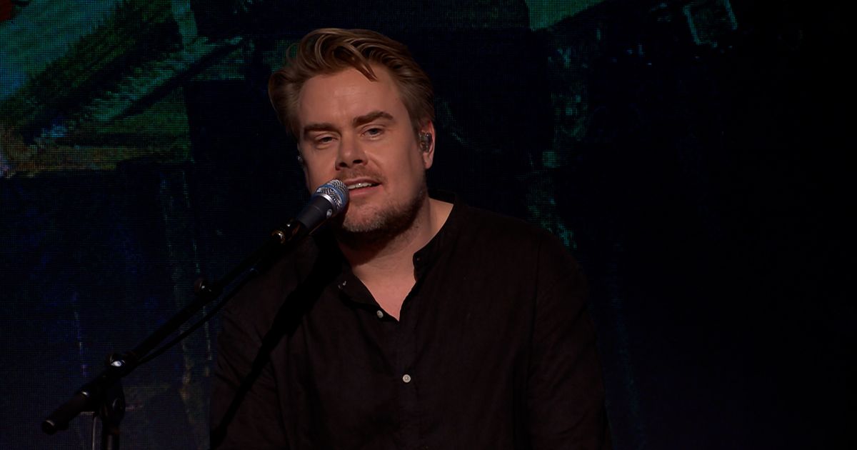 HAEVN speelt live hun nieuwe single 'One Day' | Eva